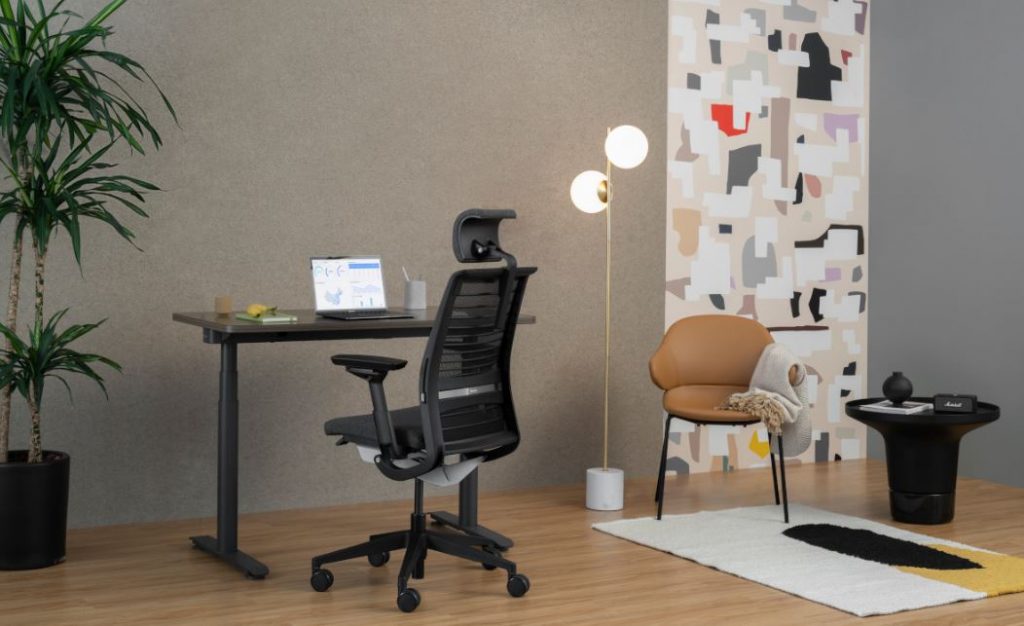 Guide to Proper Use of Height Adjustable Desks - Progressive Office